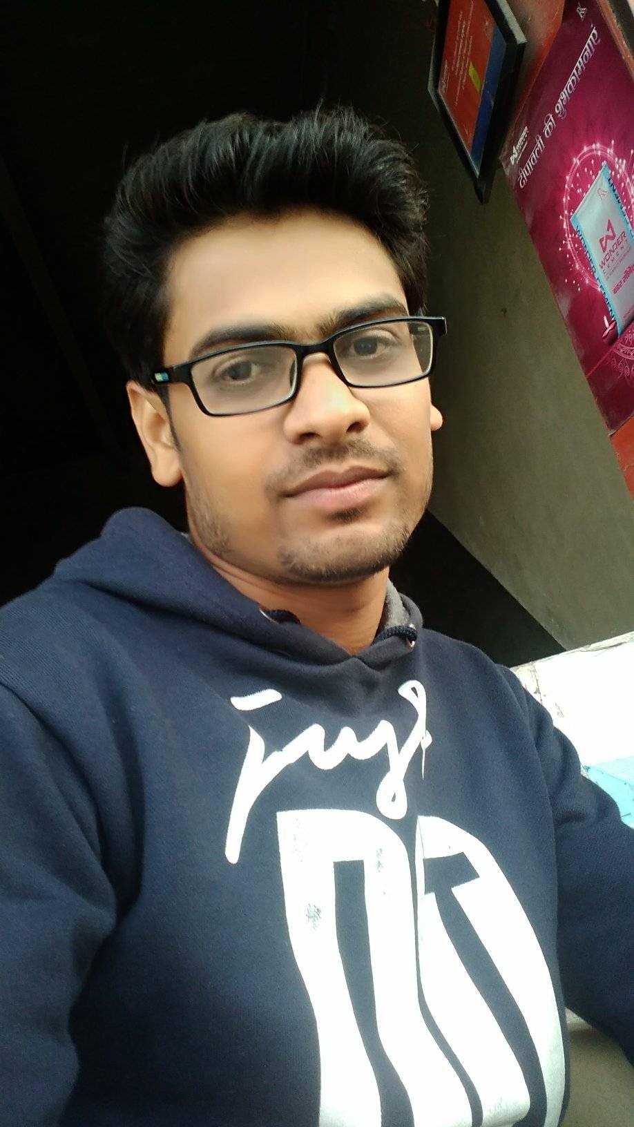 Tera Chahne Wala - तेरा चाहने वाला - Amar Ujala Kavya